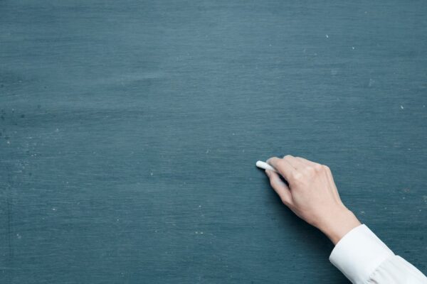¿Qué es la Coma y Cómo Utilizarla Correctamente? - TRADU EDIT